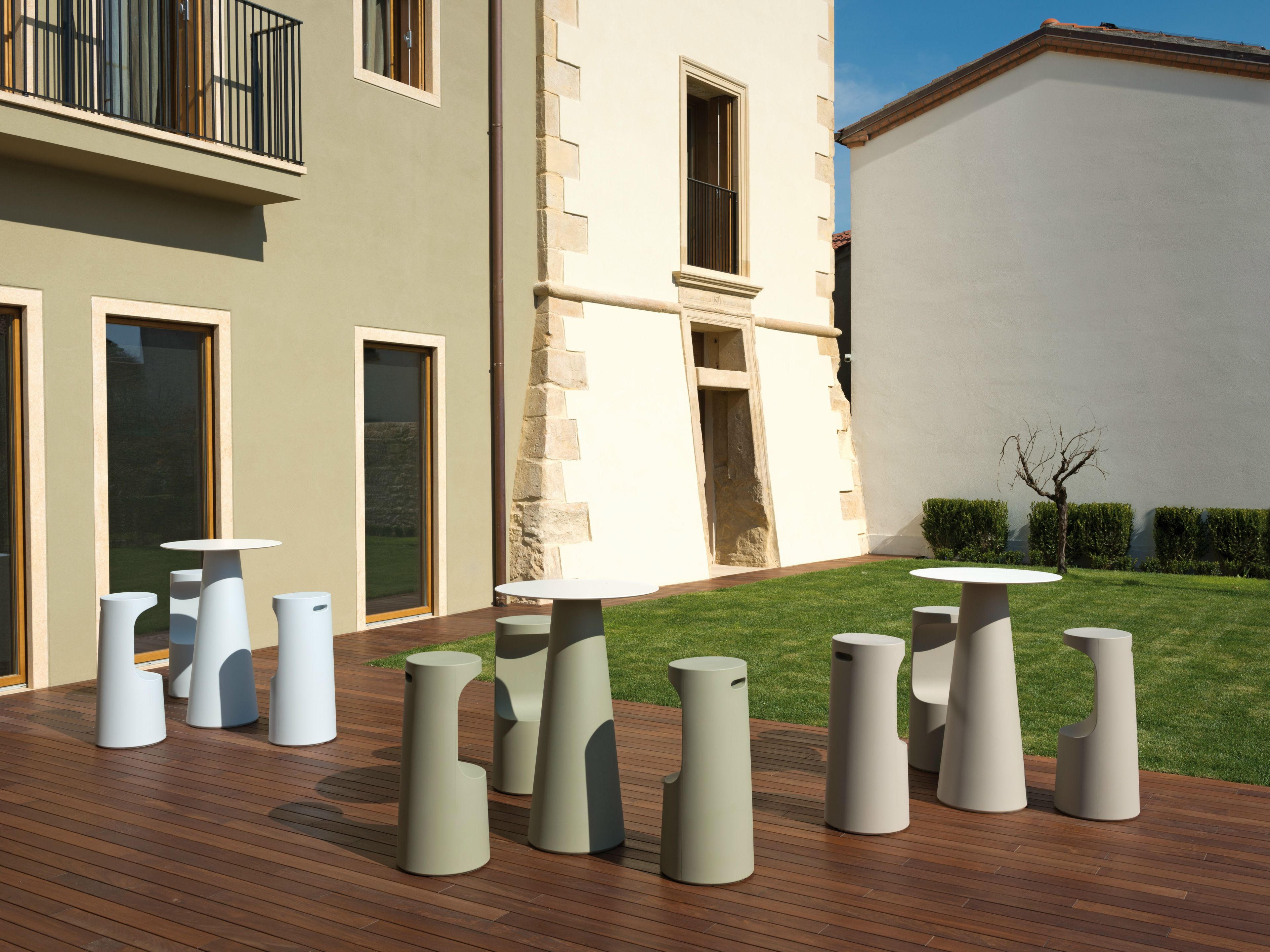 FURA | Table By Plust design Form Us With Love