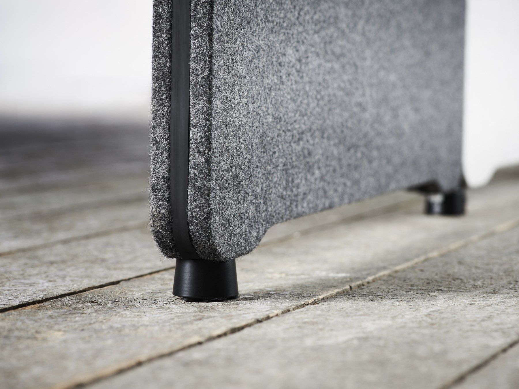 Edge Floor Screen By Lintex design Christian Halleröd