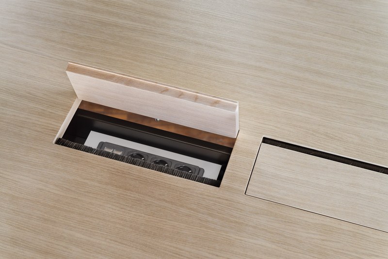 FINA CONFERENCE | Round meeting table By Brunner design Wolfgang C.R ...