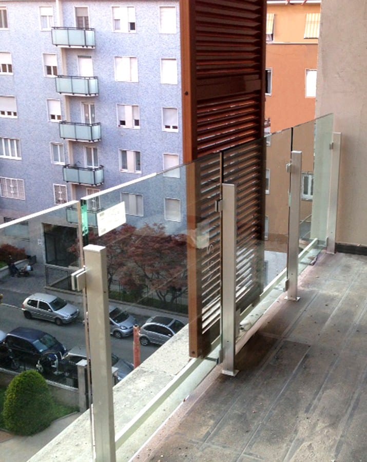 Balaustra a montante in alluminio con tamponamento in vetro PANORAMA By ...