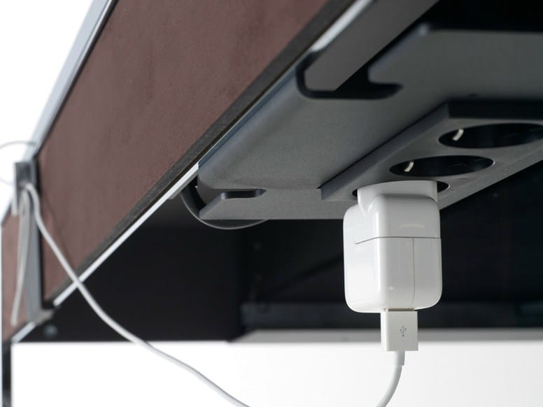 SMART | Writing desk By YOMEI design André Schelbach