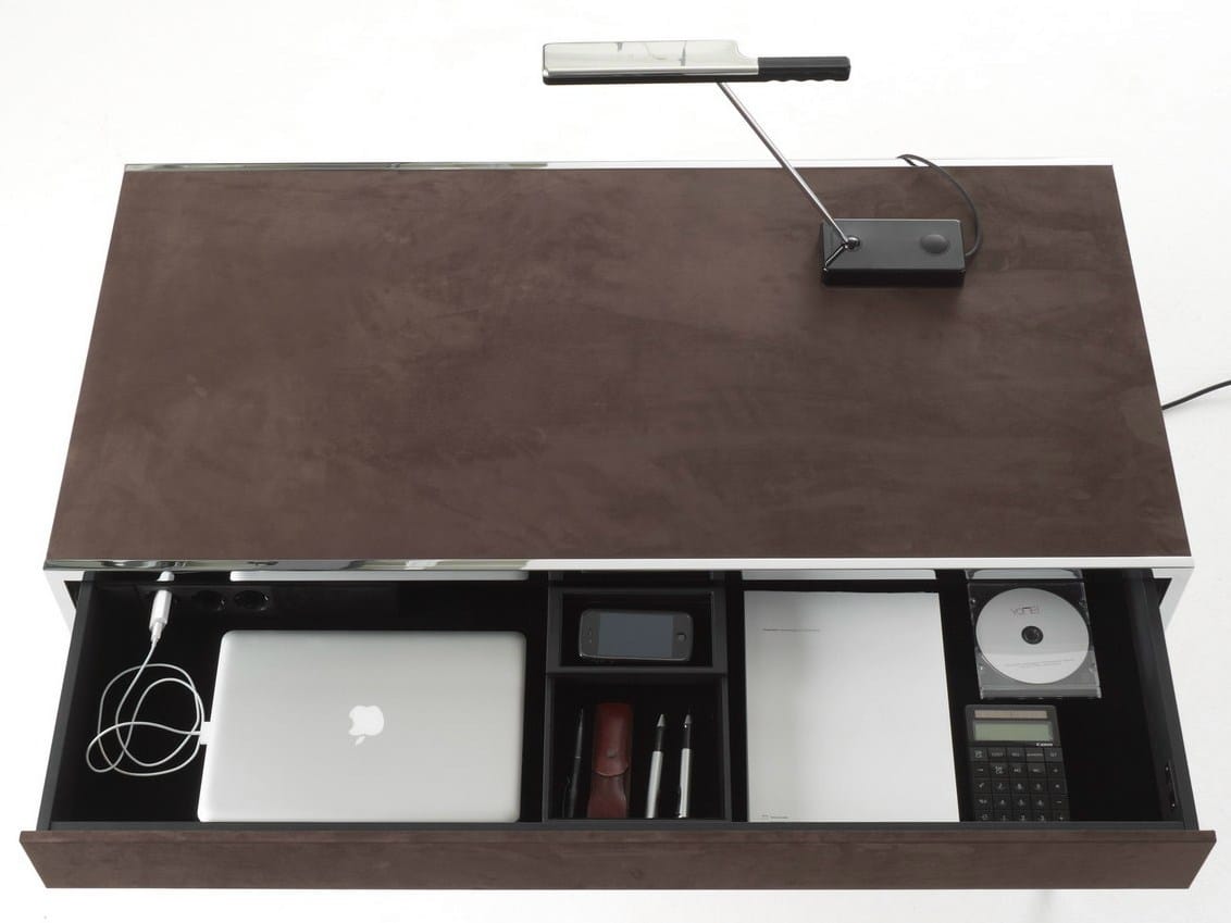 SMART | Writing desk By YOMEI design André Schelbach