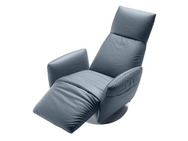 PILLOW armchair By Poltrona Frau