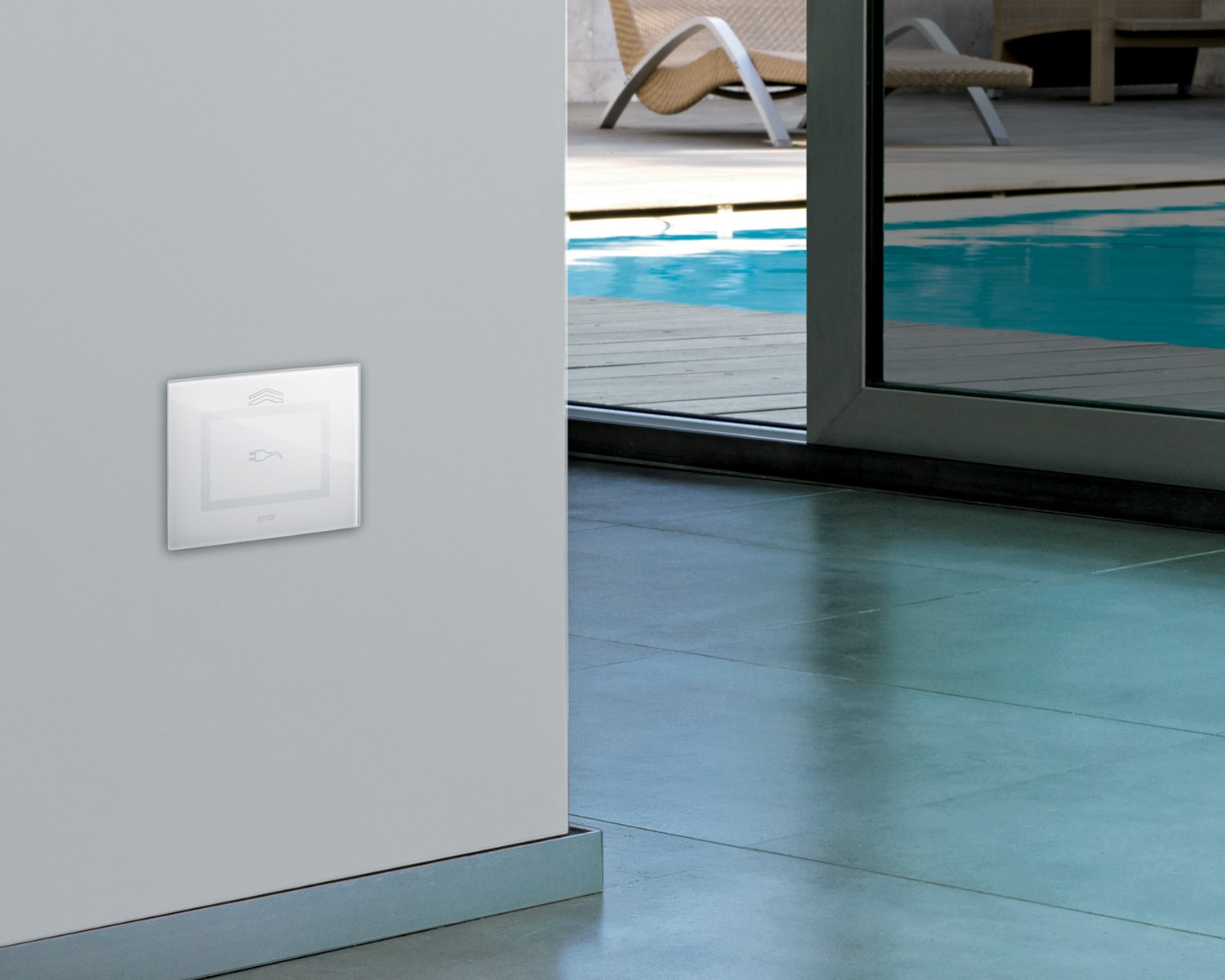 DOMUS TOUCH | Electrical outlet By AVE