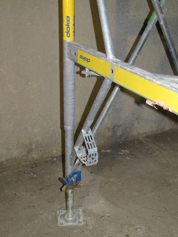 Étais Staxo 40 By Doka Italia