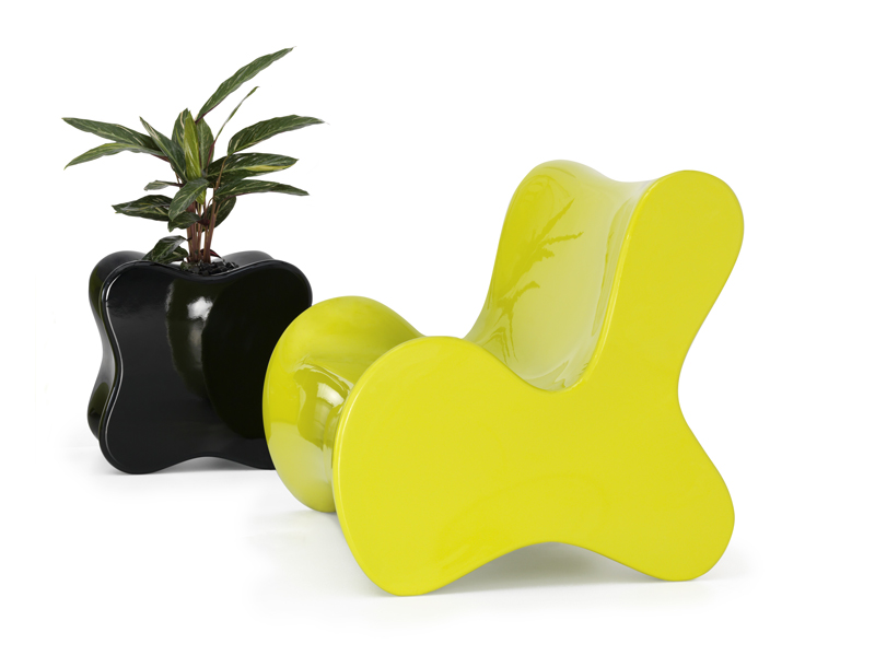 DOUX | Garden side table By VONDOM design Karim Rashid