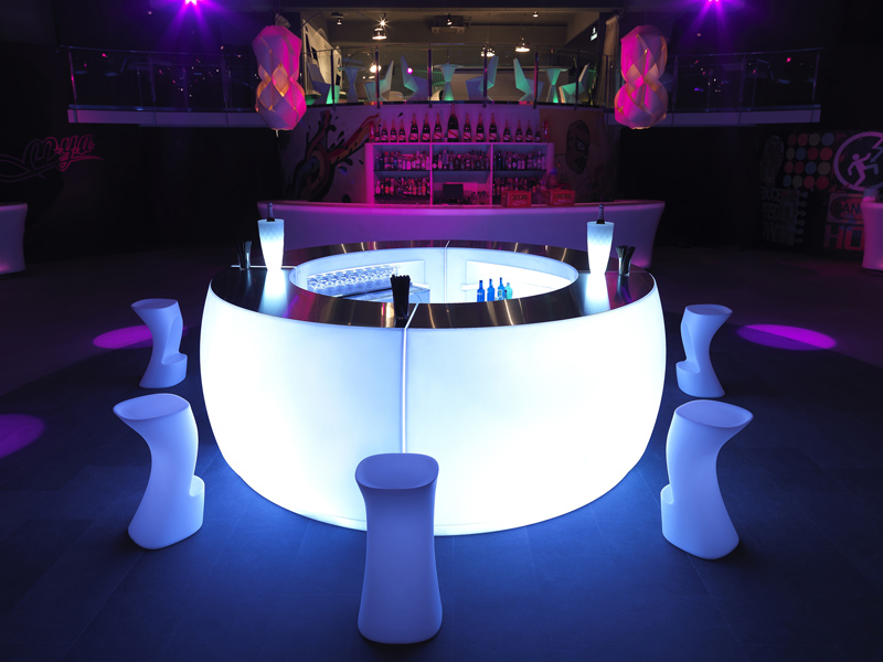 Illuminated bar counter FIESTA By VONDOM design Archirivolto