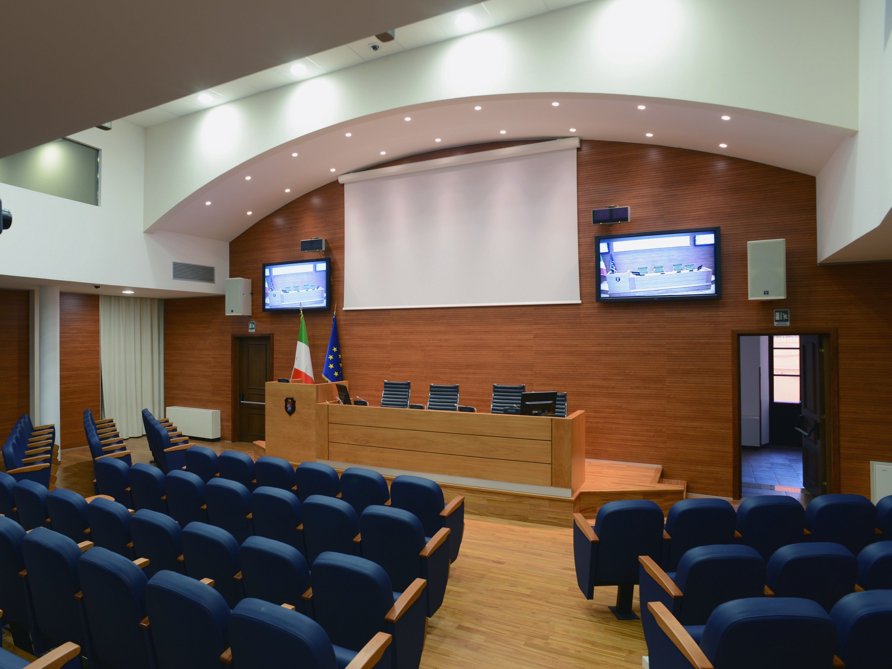 SOUNDLESS | Wall tiles By ITP