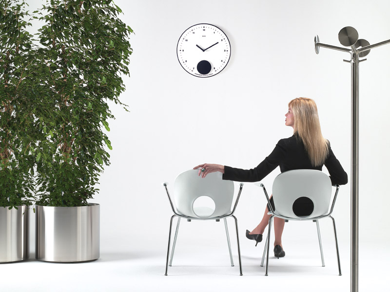 Pendulum wall-mounted clock APPUNTAMENTO By REXITE design Raul Barbieri