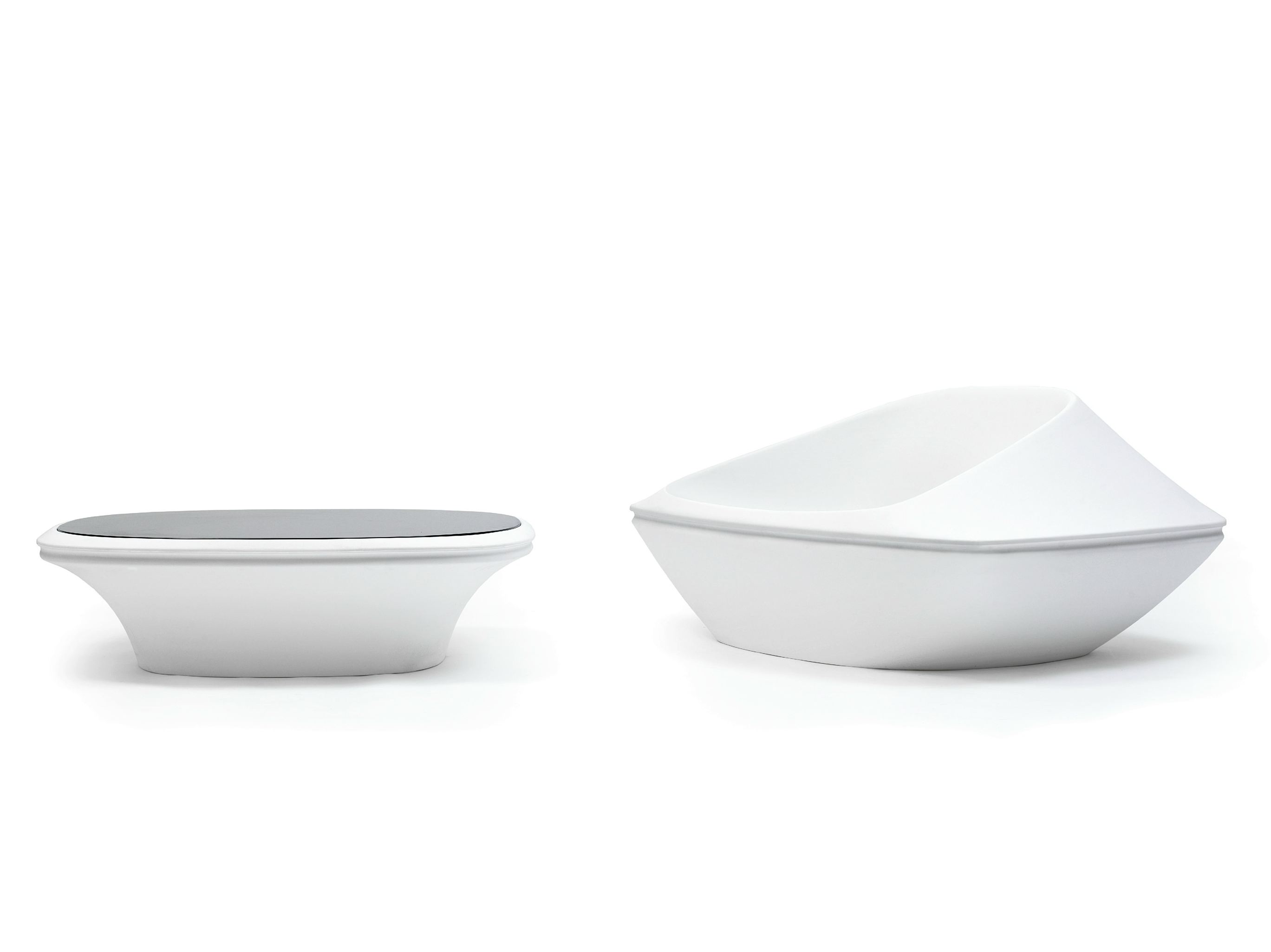 UFO | Garden side table By VONDOM design Ora Ito