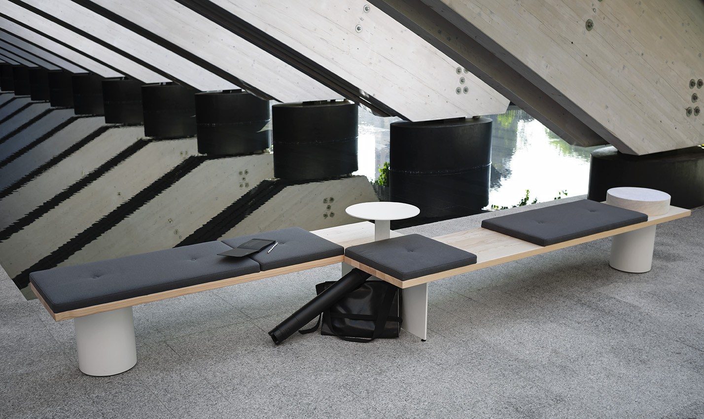 Modular bench with back GALLERIA By Tacchini design PearsonLloyd