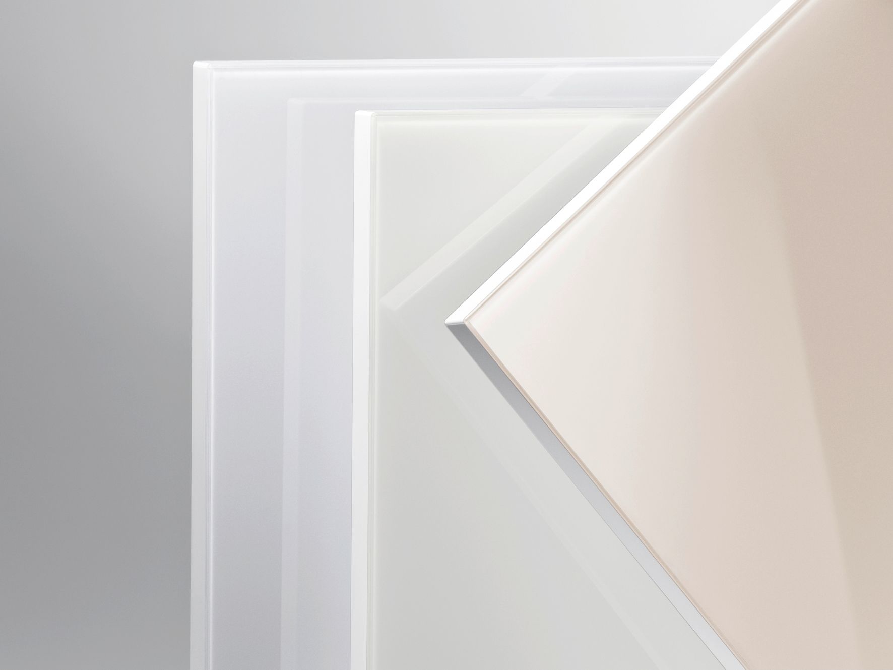 Rivestimento per mobili in derivati del legno RAUVISIO CRYSTAL - REHAU