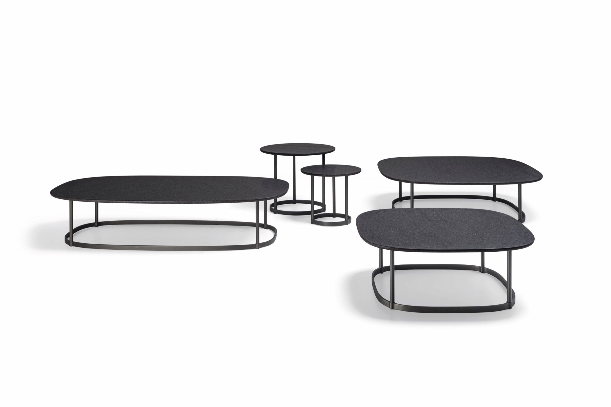REGENT Round lava stone coffee table By Molteni & C. | design Vincent ...