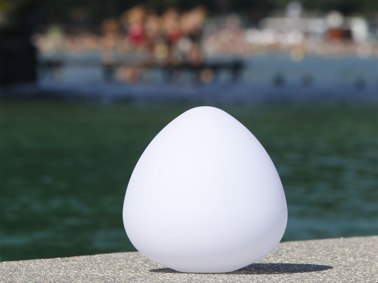 LED RGB plastic table lamp ROCK Original Collection By Smart and Green