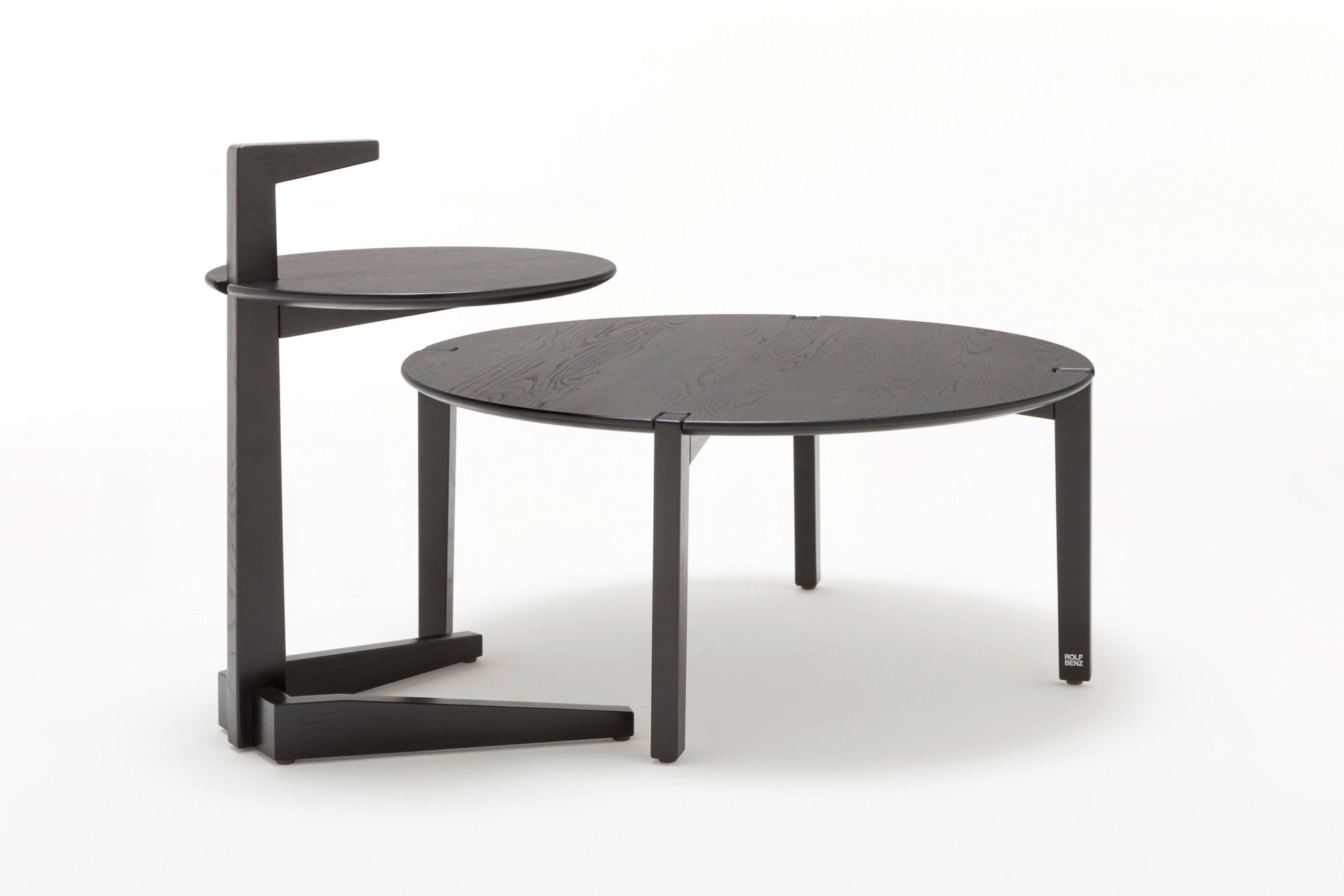 ROLF BENZ 948 | Side table Round wooden side table By Rolf Benz ...