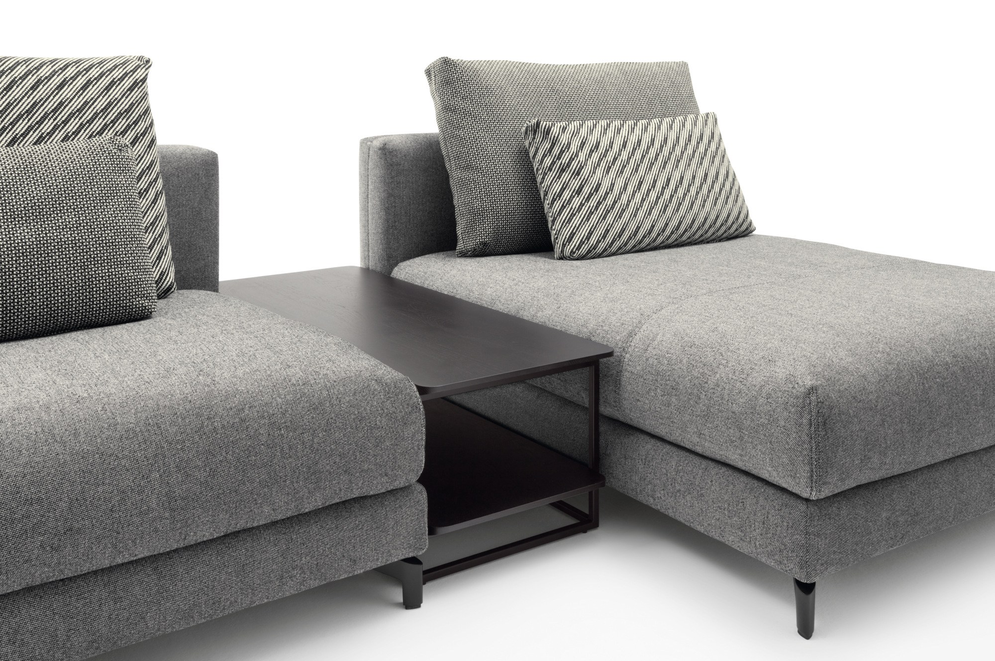 ROLF BENZ 987 | Low coffee table By Rolf Benz design Gunther Kleinert