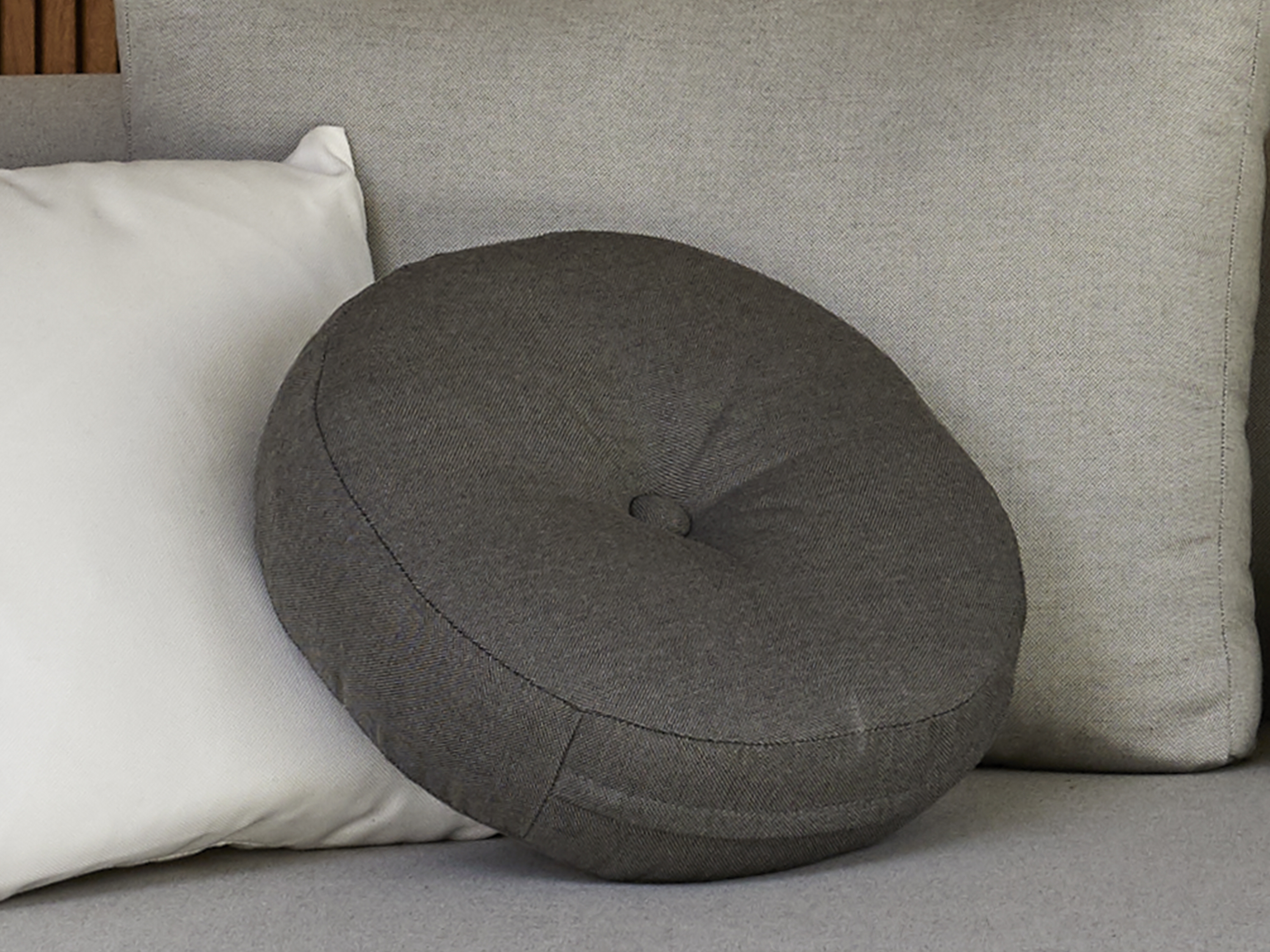 Round cushion Round outdoor fabric cushion By MUSOLA