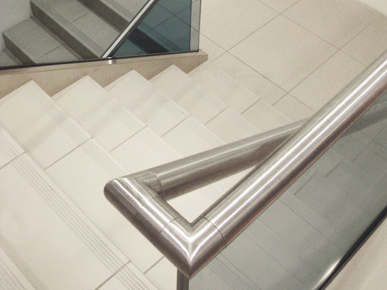 ROUND handrail By IAM DESIGN