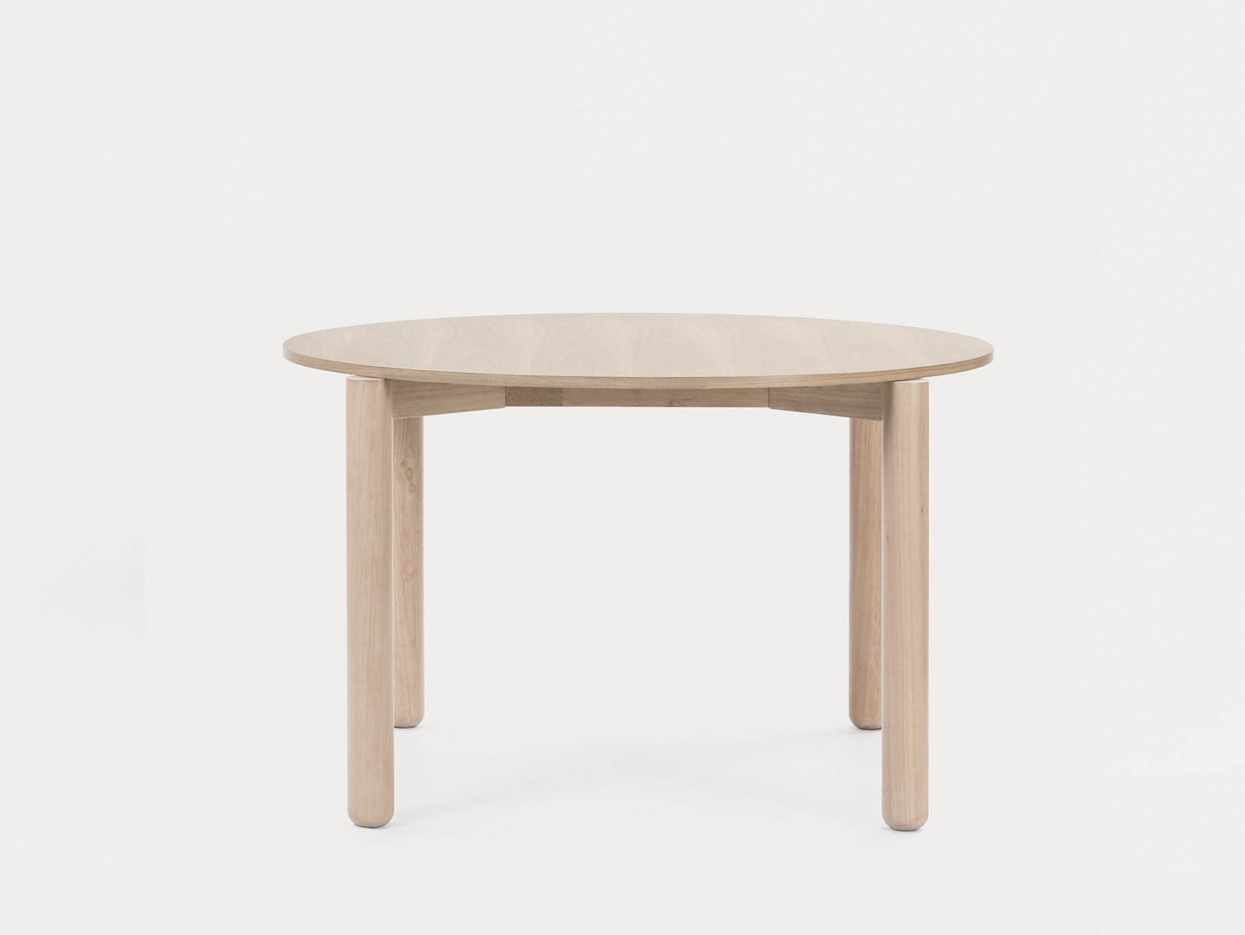 ATLAS Round veneer and rubberwood table By TEULAT | design Cambres Design