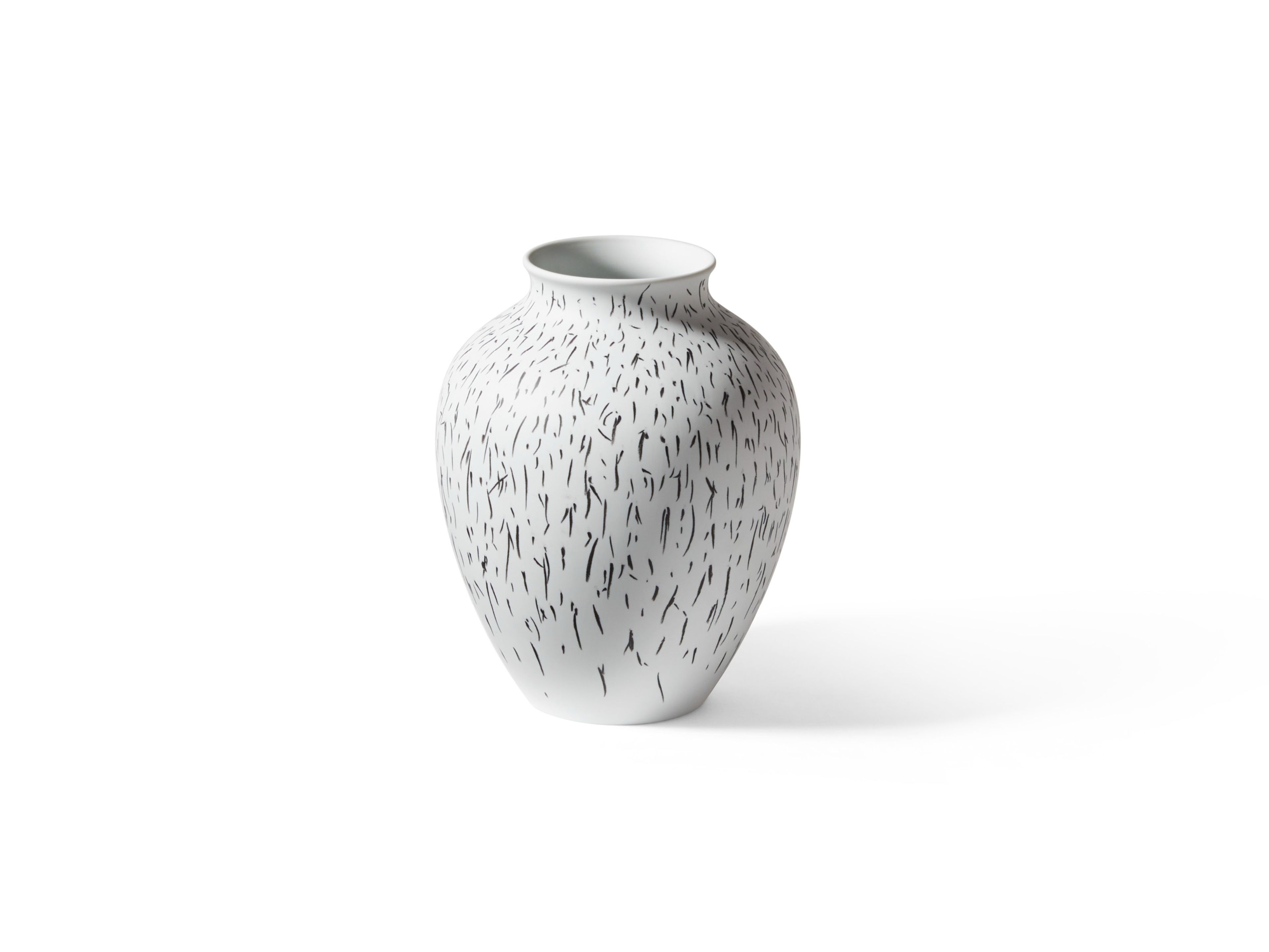 POST SCRIPTUM Round porcelain vase By Cassina | design Formafantasma