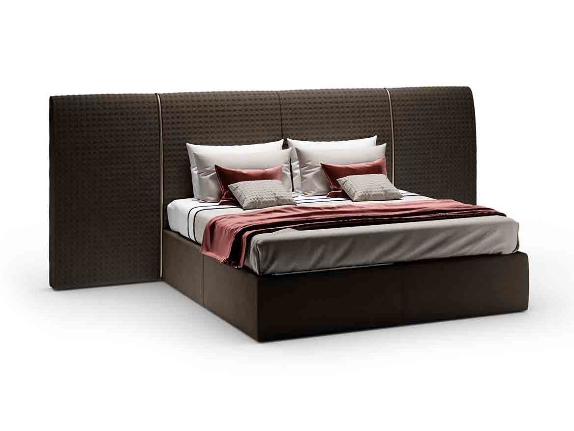 SAN MARCO Leather double bed By Reflex | design Tulczinsky