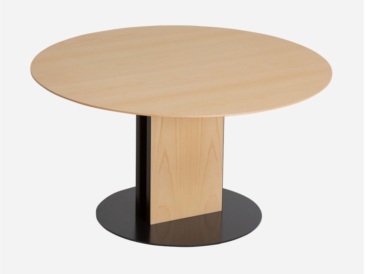 SANDWICH | Round table Round ash table By Vergés | design UNTALLER