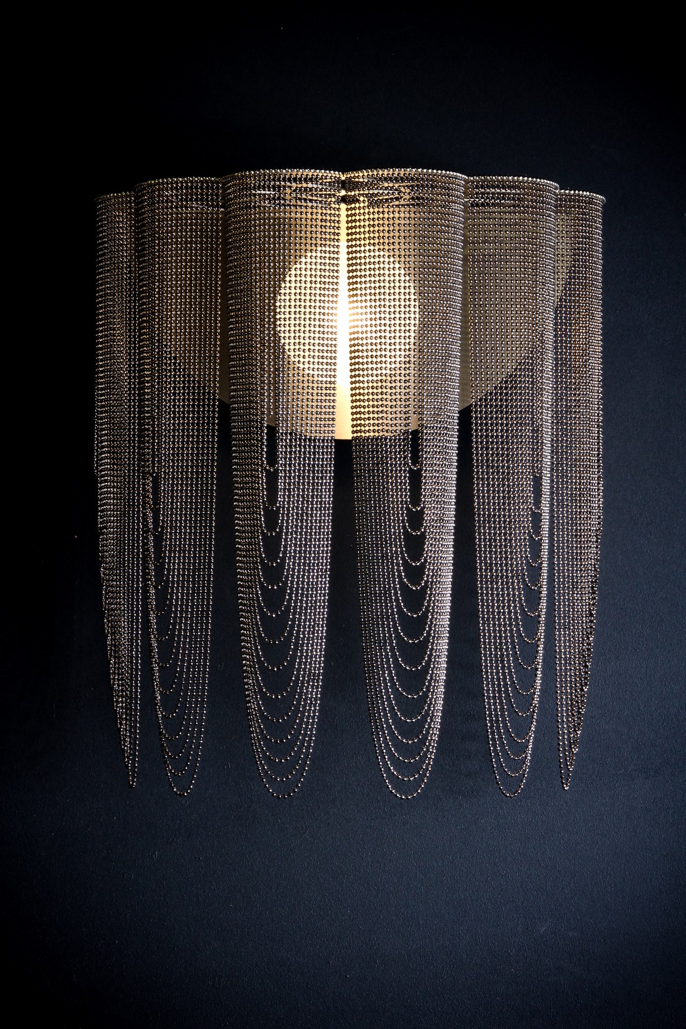 SCALLOPED LOOPED Wall light By Willowlamp | design Adam Hoets