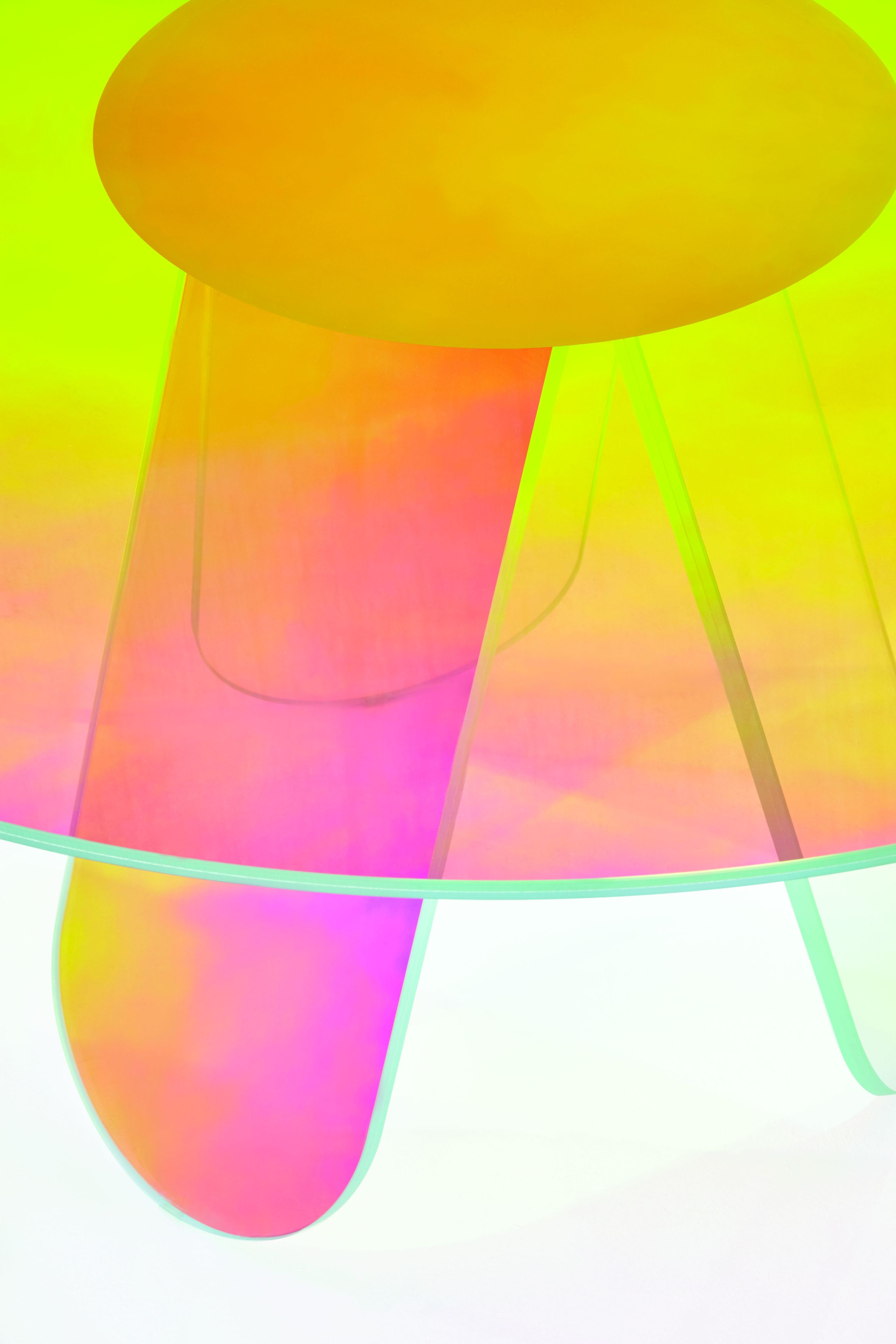 SHIMMER | Round table By Glas Italia