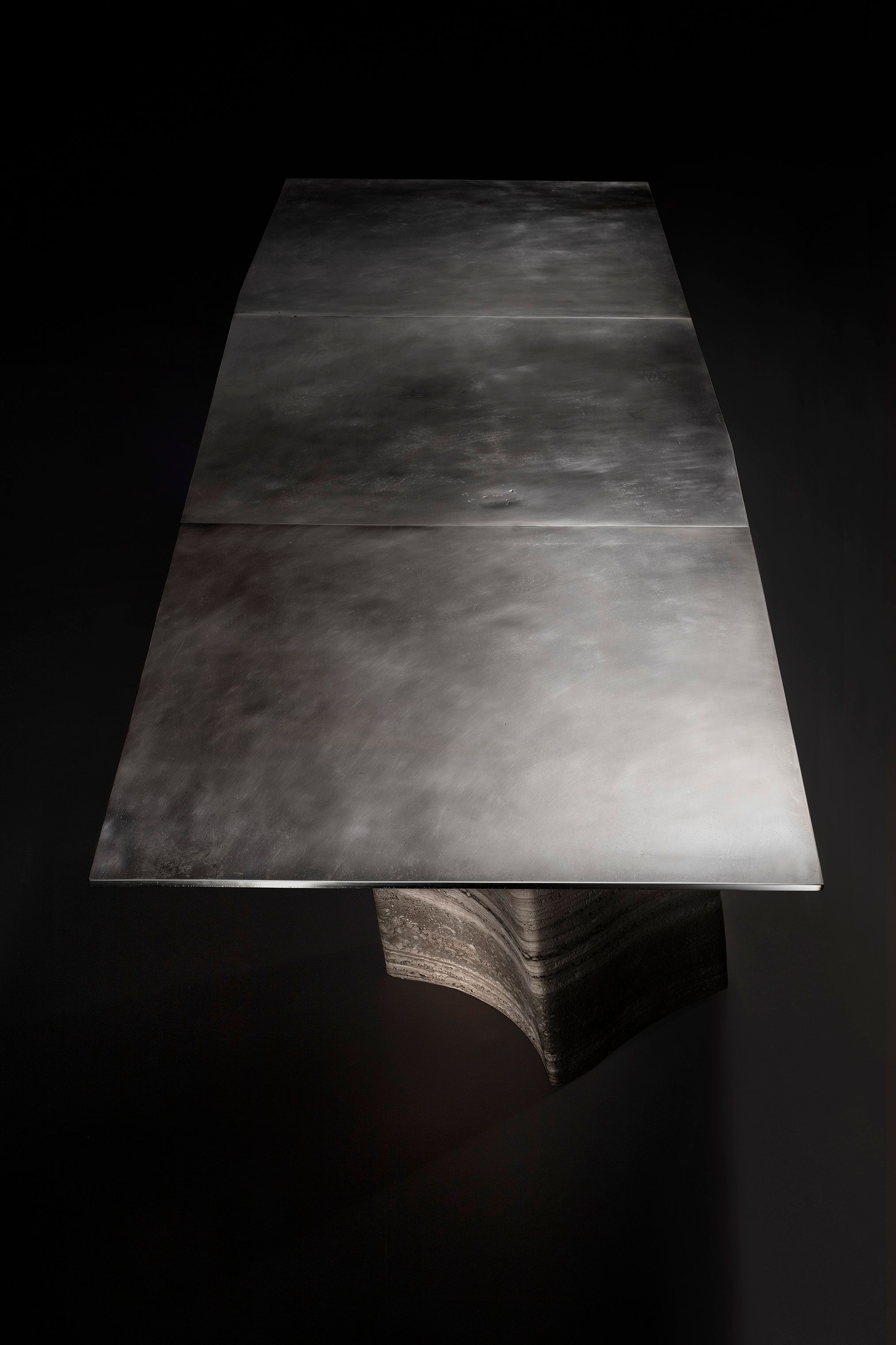 SISMA | Pewter table By Henge design Massimo Castagna