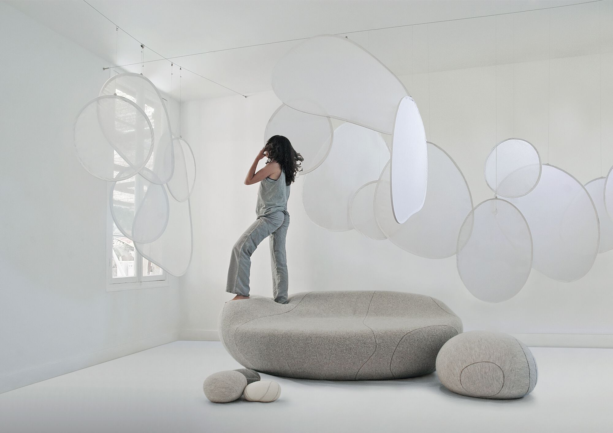 LIVINGSTONES - MONICA 沙发凳 By Smarin | design Stéphanie Marin