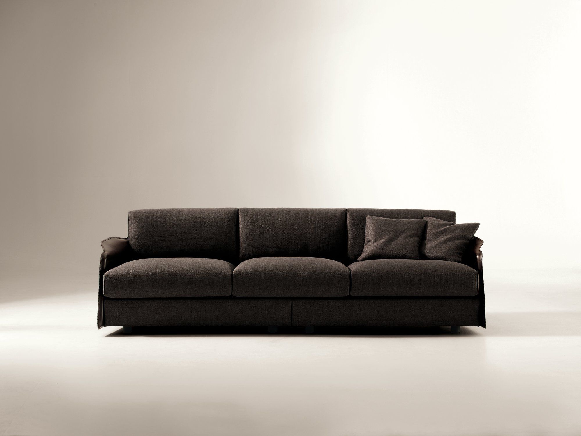 FABULA | Sofa Fabula Collection By Giorgetti design Umberto Asnago
