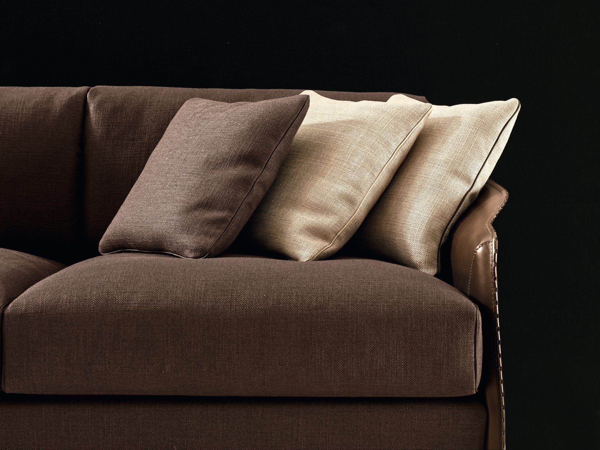 FABULA | Sofa Fabula Collection By Giorgetti design Umberto Asnago