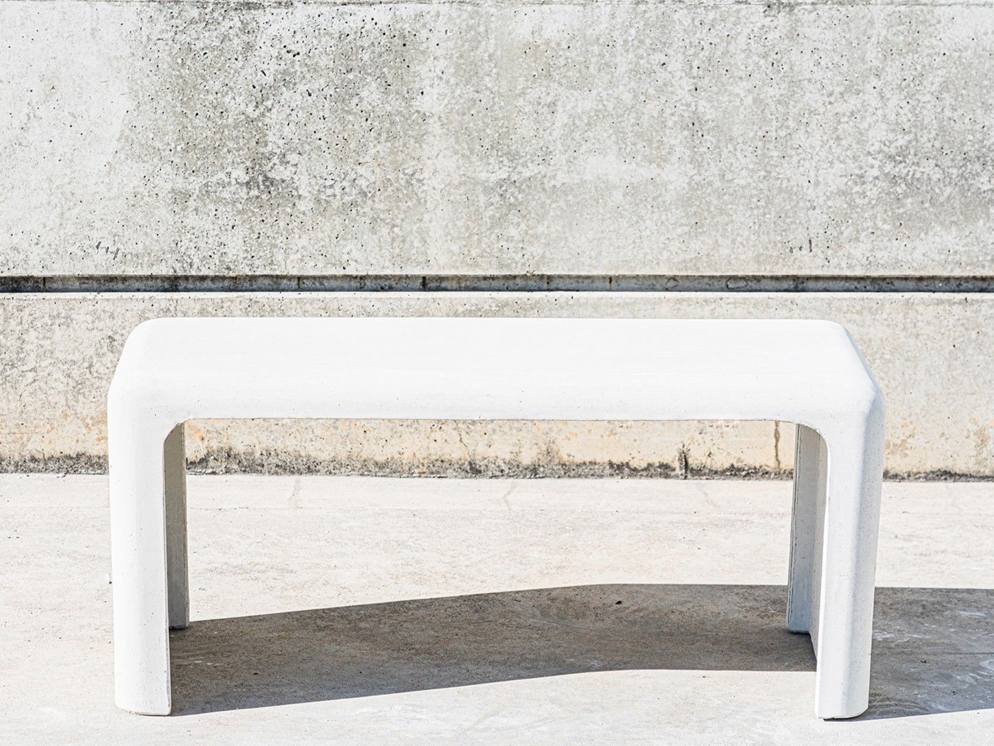 SOFTSHAPES Backless fiber-reinforced concrete bench By SIT | design ...