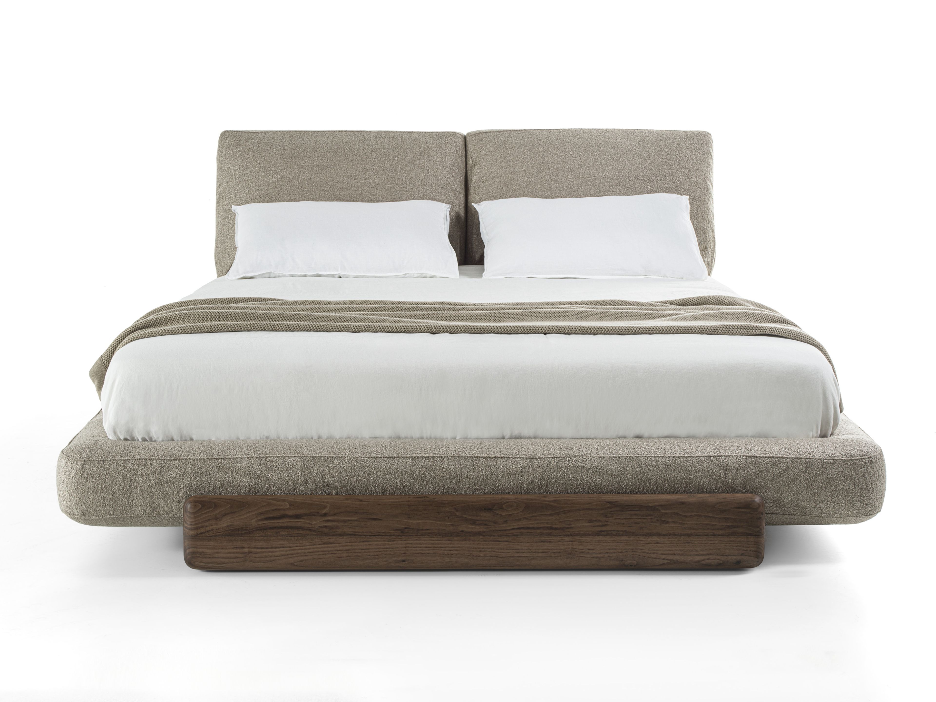 SOSPIRO Upholstered double bed By Riva 1920