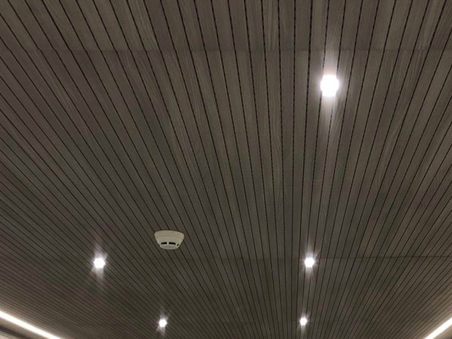 SOUND WOOD CONCEALED 400-401 Ceiling panels By CBI Europe