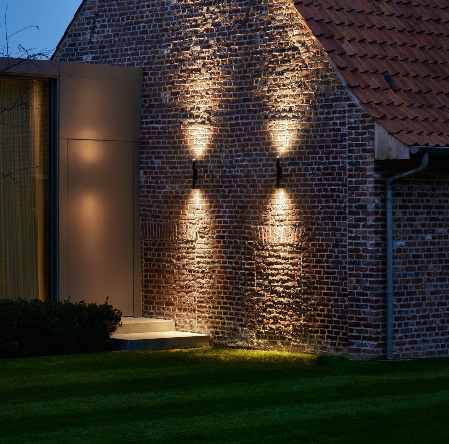 SPY 39 W X | LED wall lamp By Delta Light