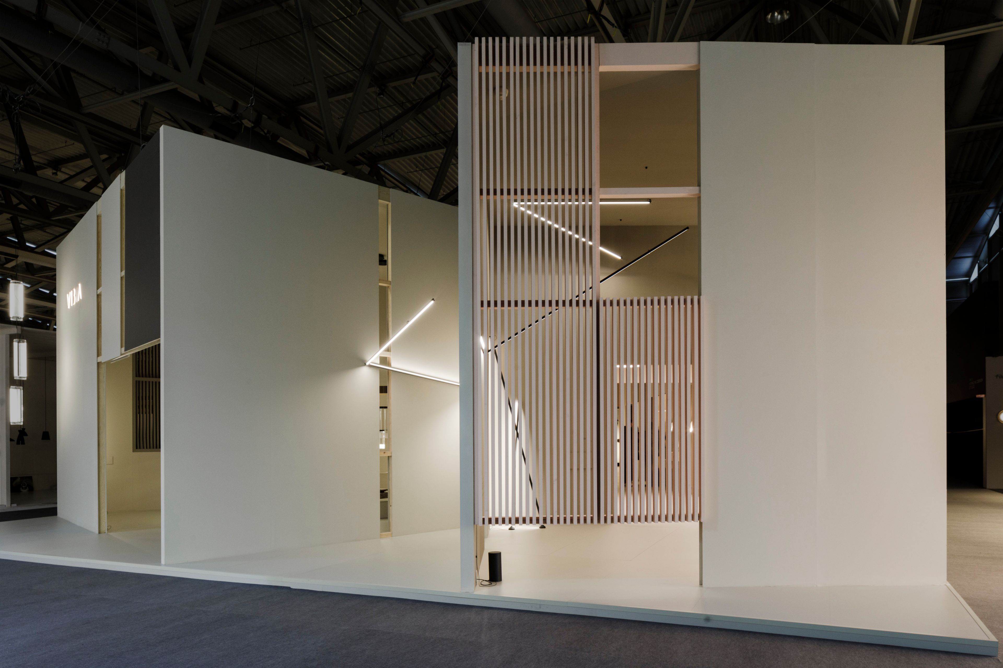 STICKS Linear lighting profile By Vibia | design Arik Levy