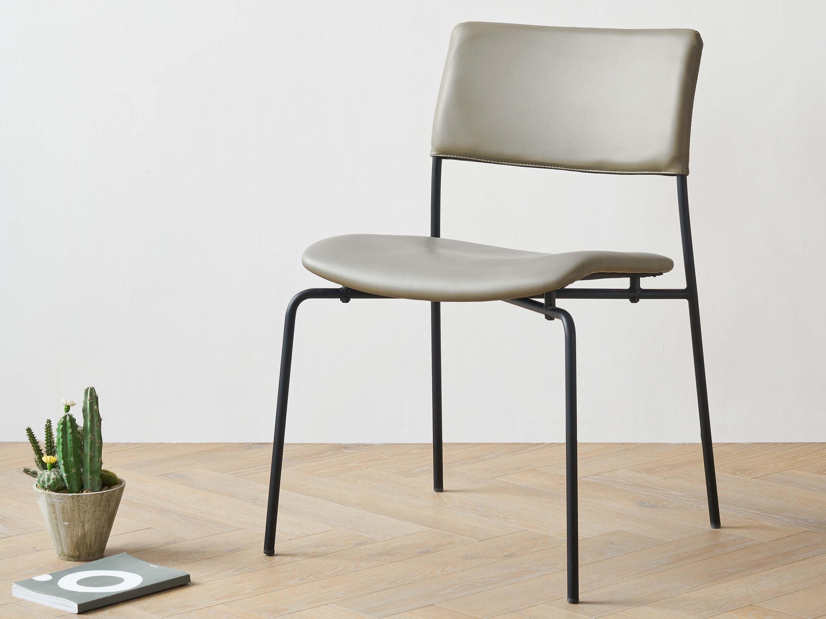 STILO | Chair Stilo Collection By Grado Design design Alex Chai ...