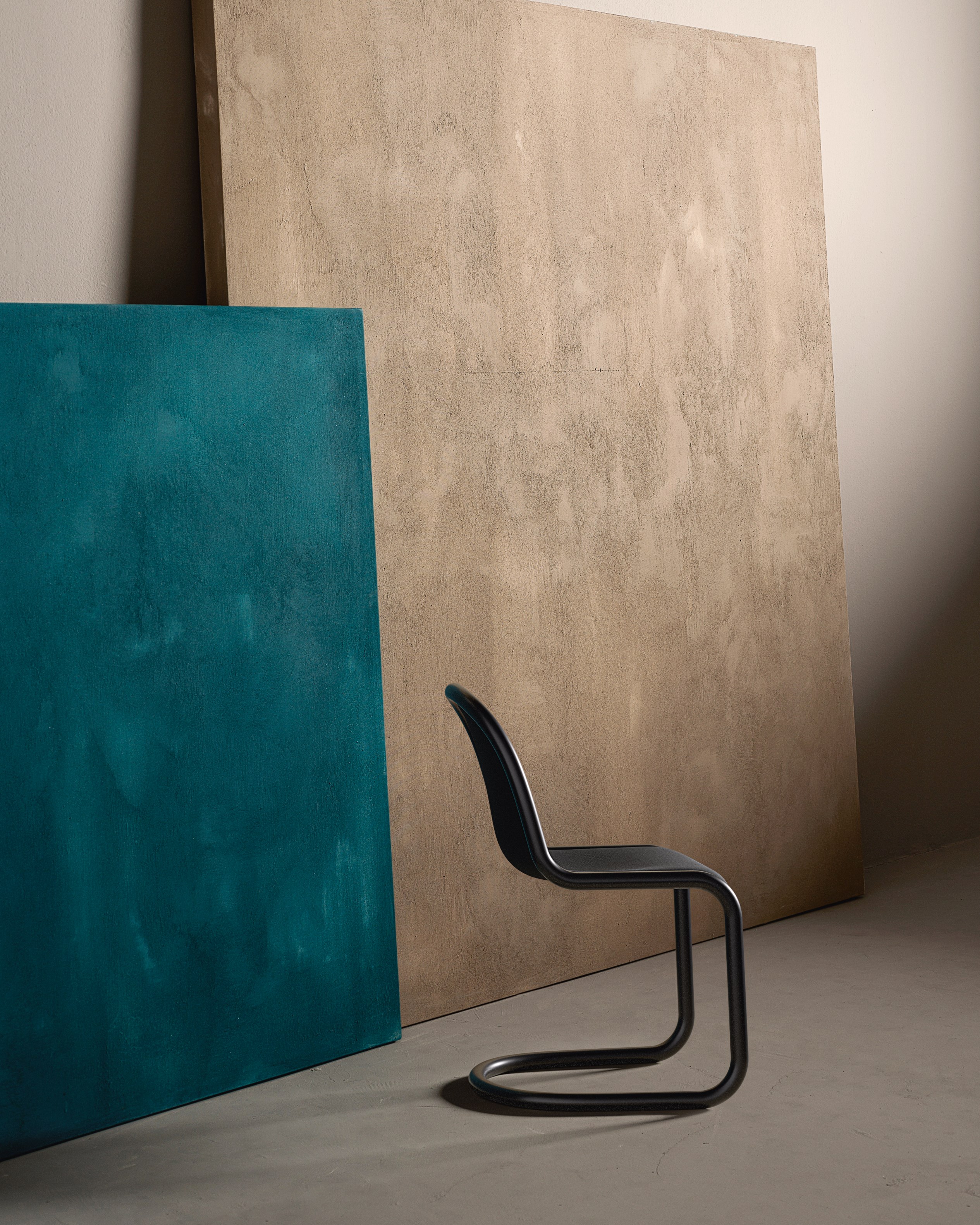 STRONG Sled base steel chair with integrated cushion By Desalto ...