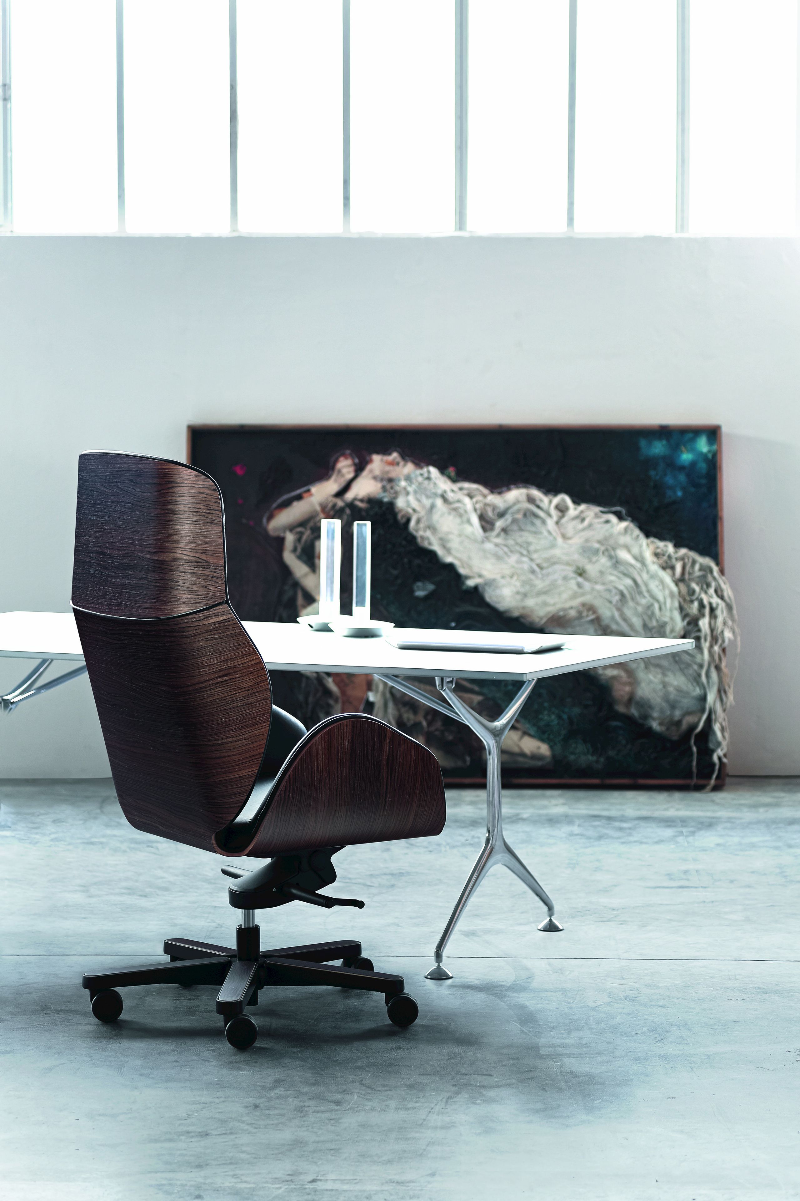 SUONI EXECUTIVE Executive office armchair with rosewood outer shell By ...