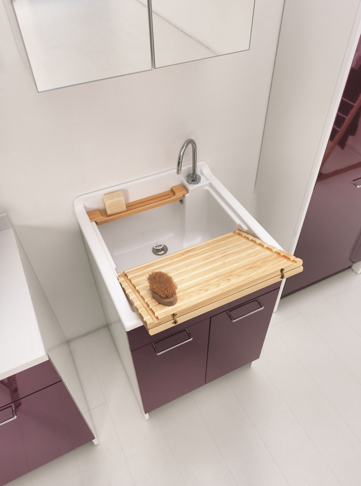 SWASH | Armário para lavanderia Coleção Swash By COLAVENE