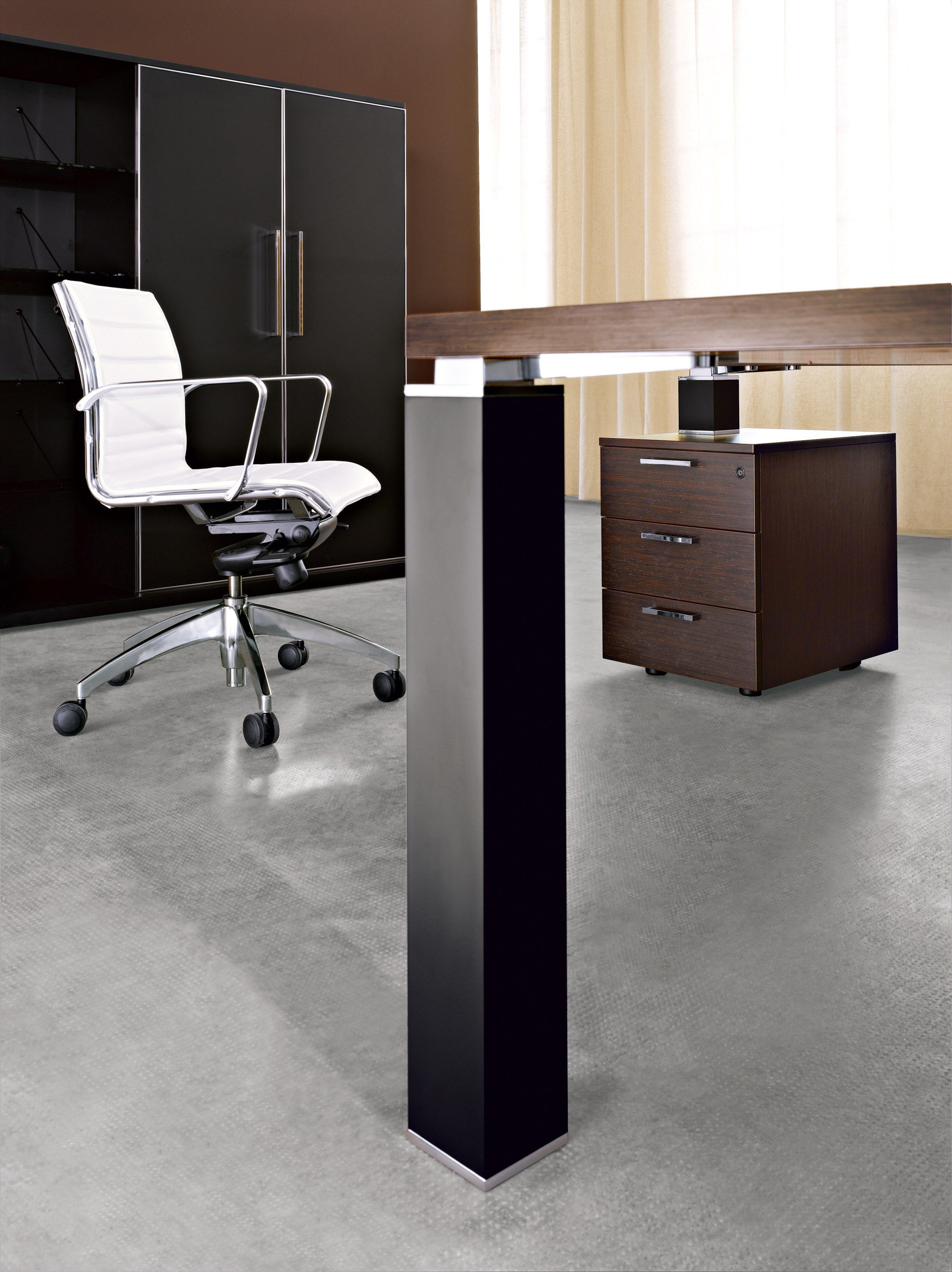 TAO EXECUTIVE | L-shaped office desk Tao Collection By Sinetica design ...