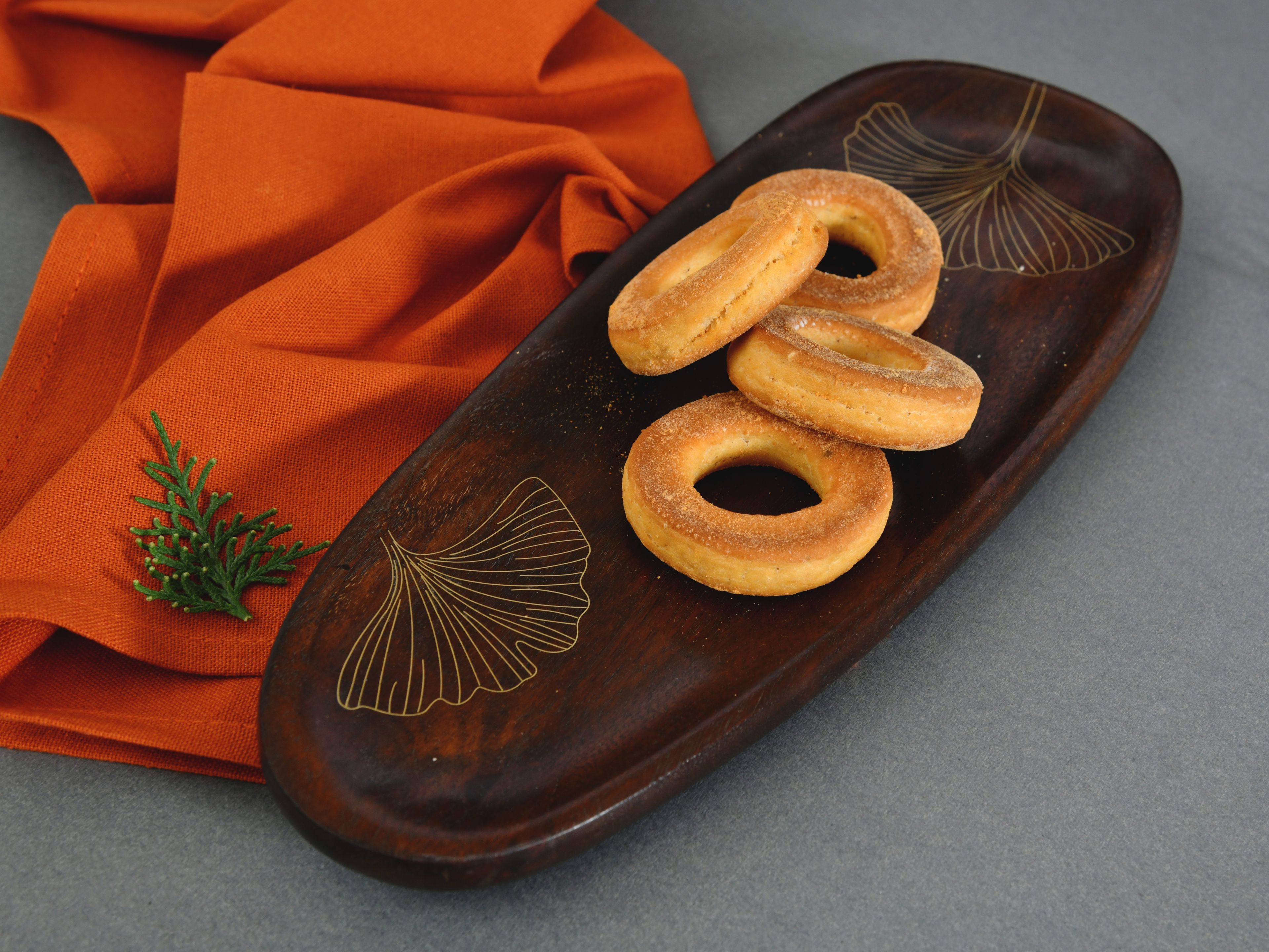 TARKASHI BILOBA | Tray By Orvi