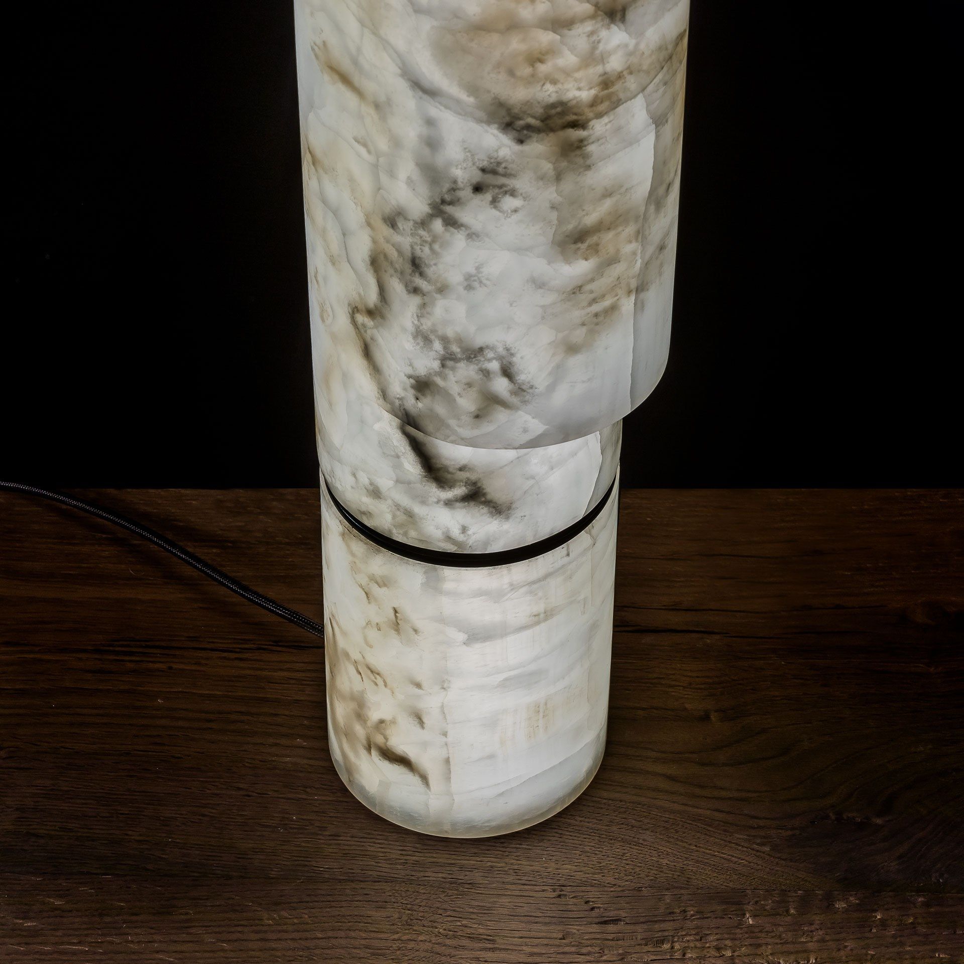 TEST-ONE Onyx table lamp By Henge | design Ugo Cacciatori