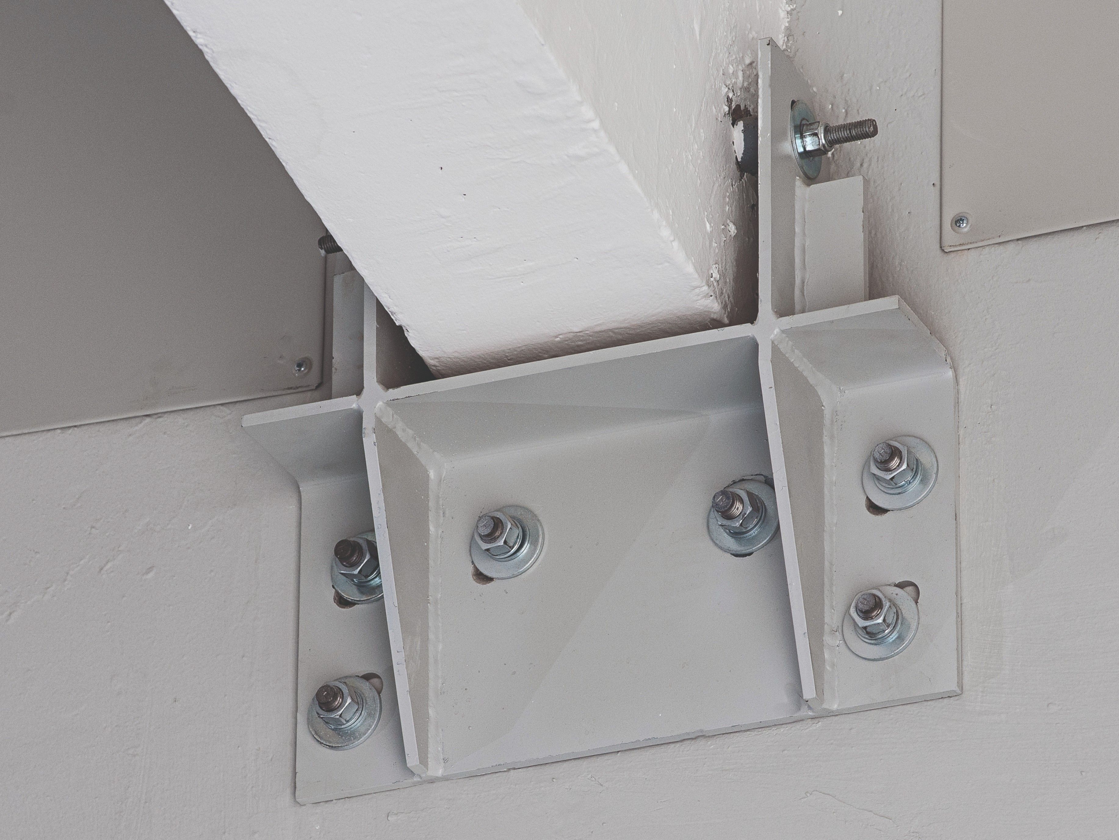 Tile - box beam constraint system Steel-concrete mixed beam and pillar ...