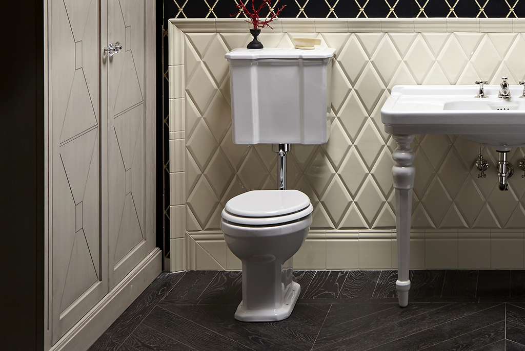 BRYANT | Toilet with external cistern By Park Avenue