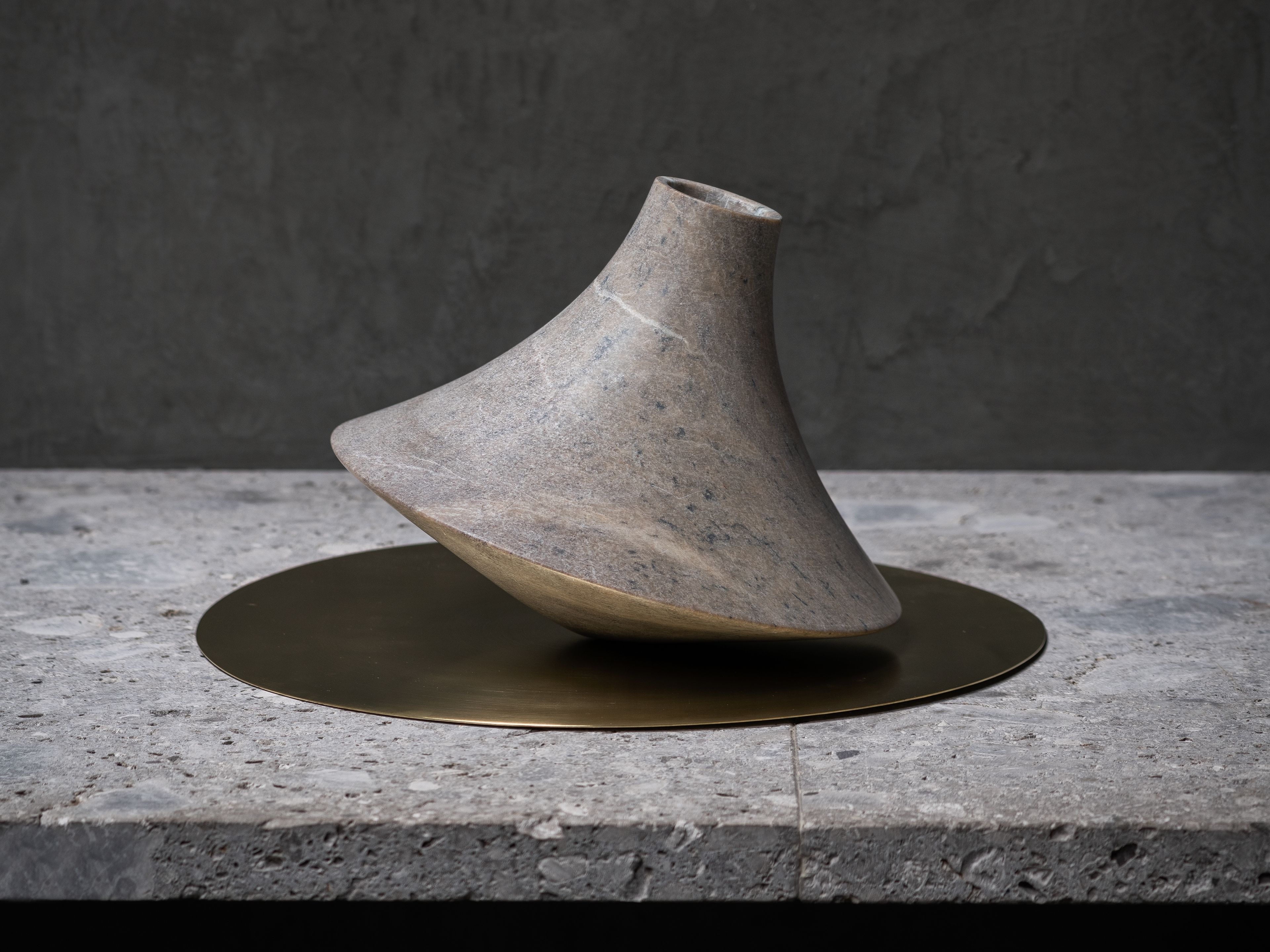 FORMS AND FUNCTIONS Natural stone vase By Gardeco Objects | design Tatiana Queiroz