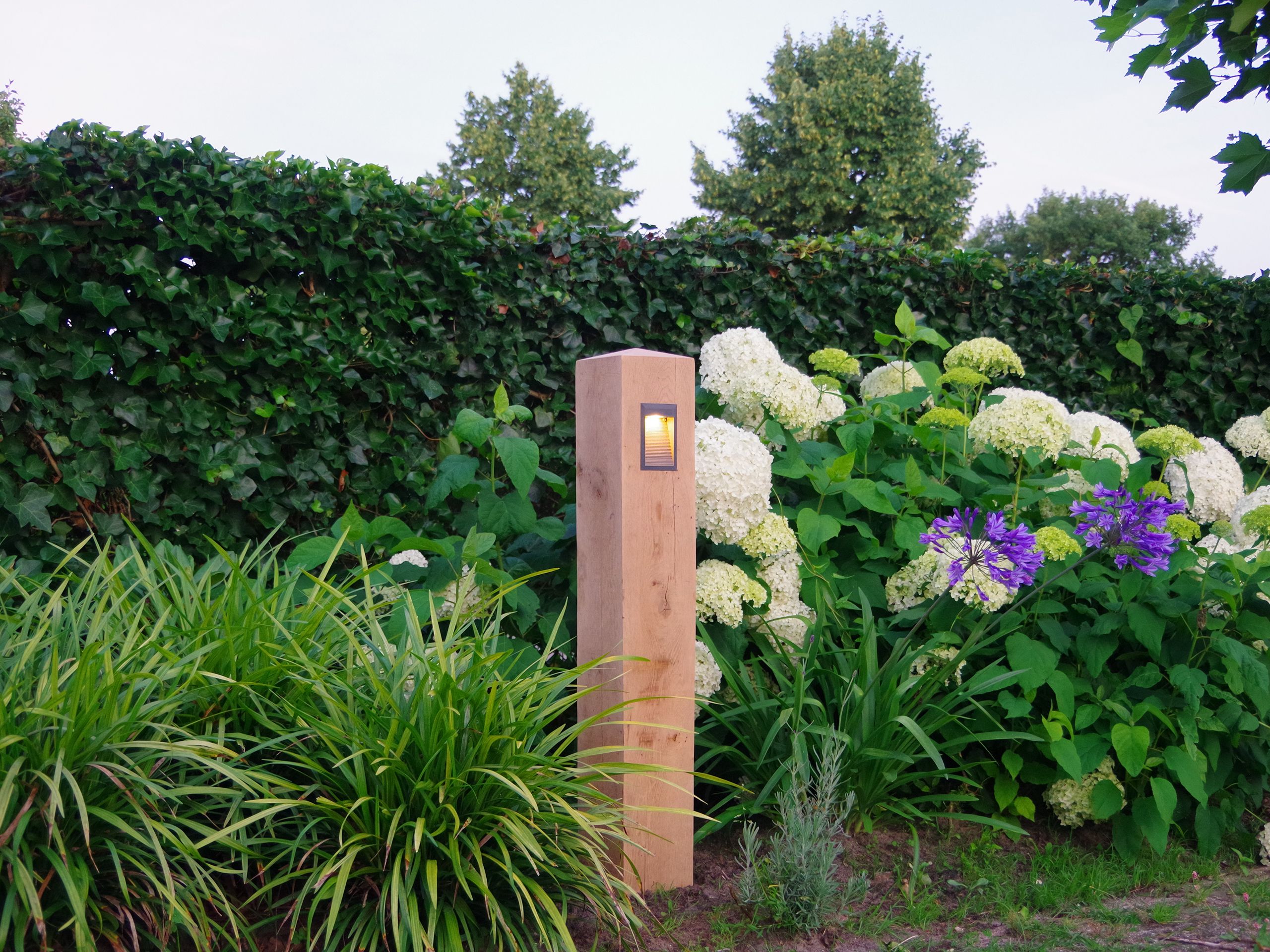 TORRE LED wooden bollard light By Timberlab