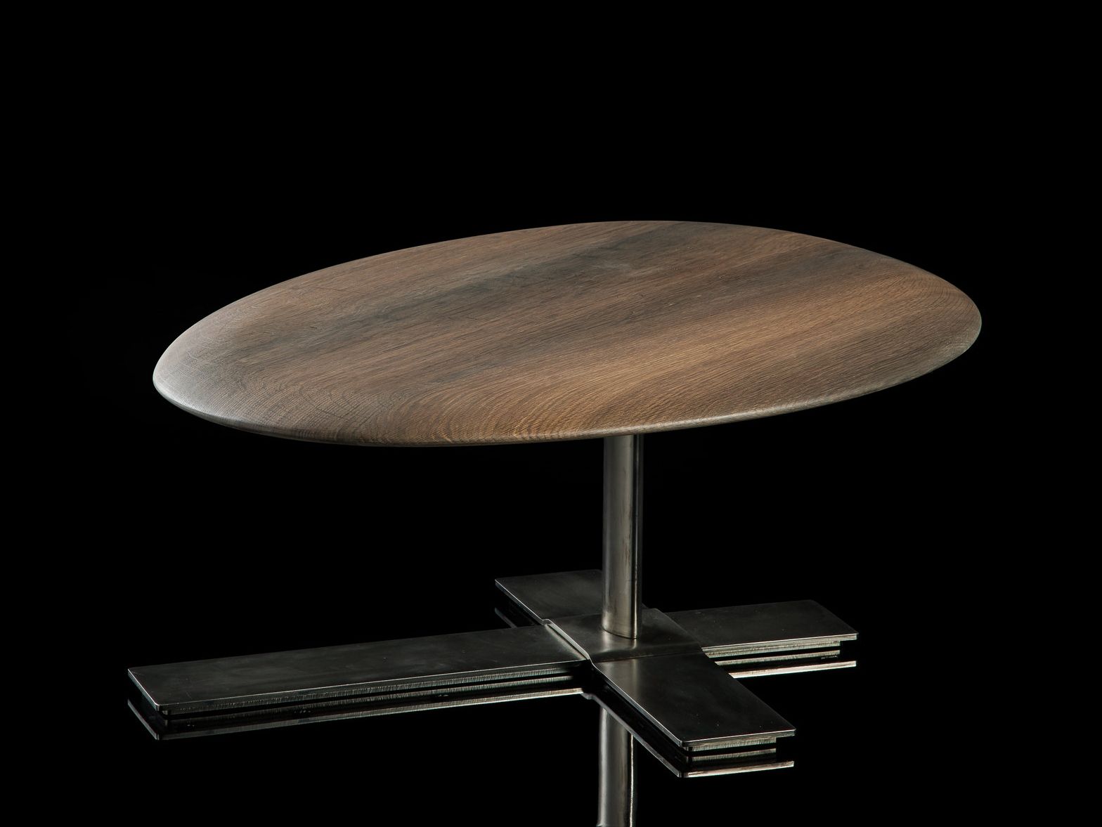 TOUCH Low oval coffee table By Henge | design Massimo Castagna