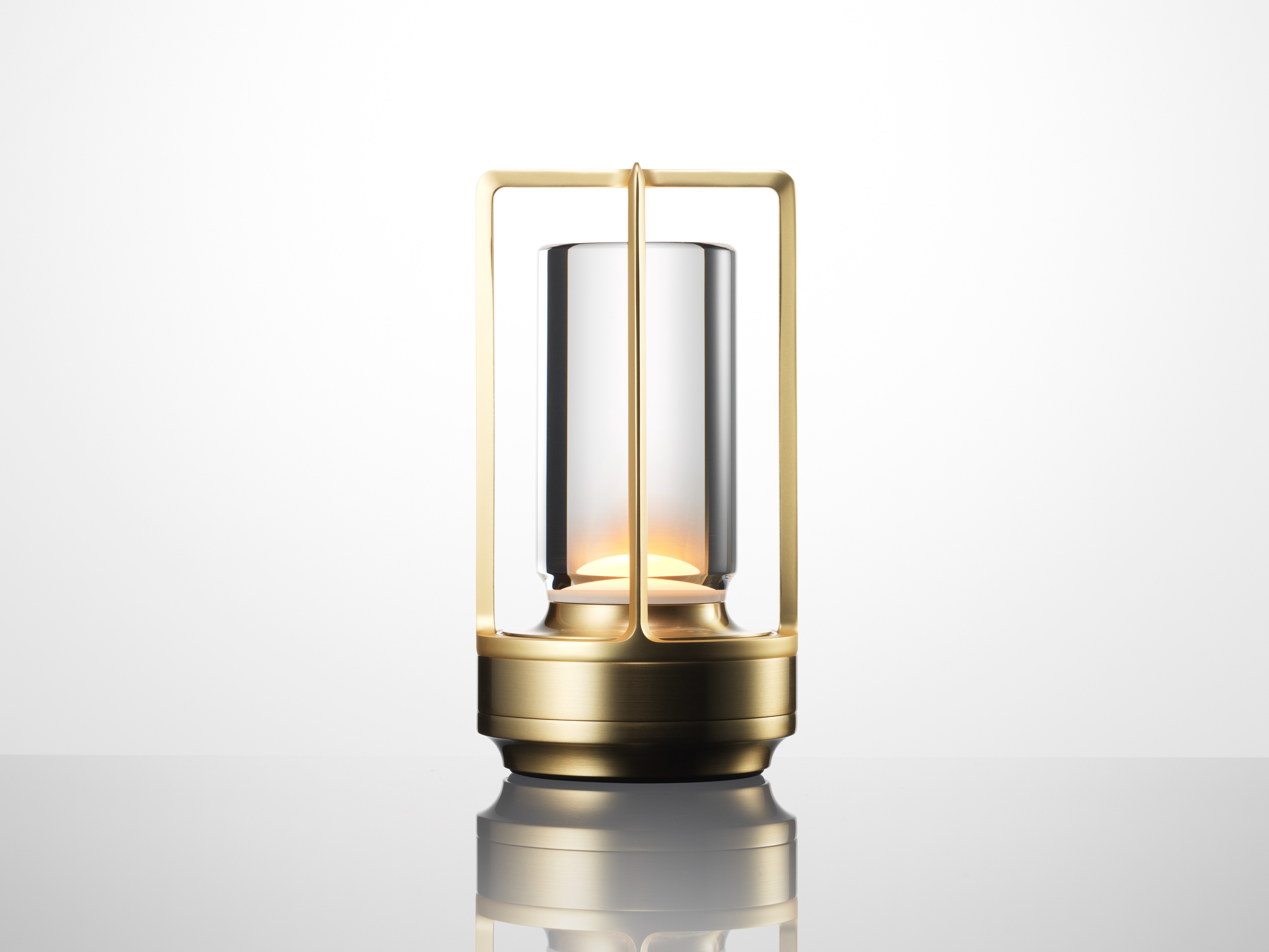 TURN+ BRASS Table lamp By Ambientec | design Nao Tamura